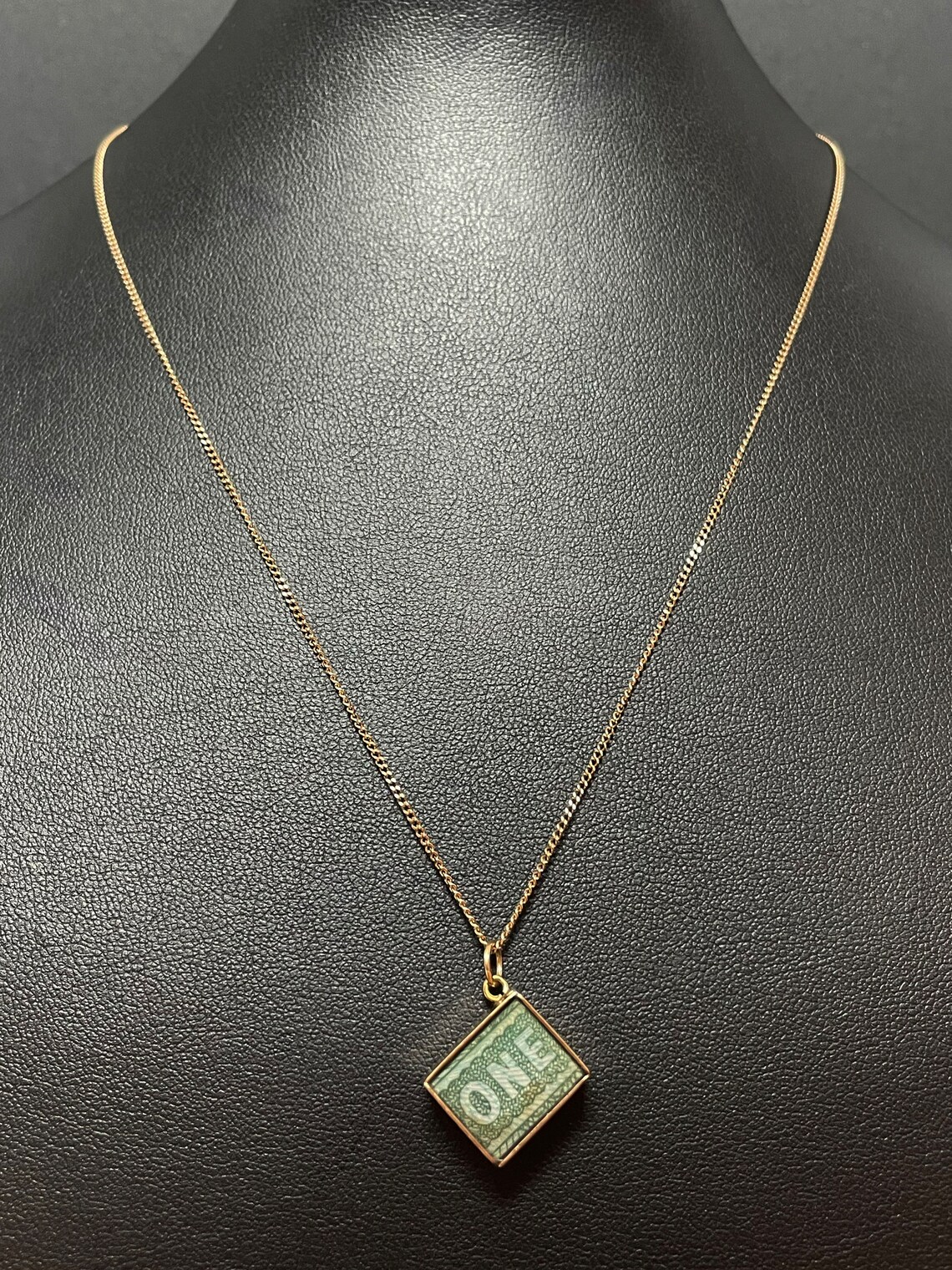 Vintage 9ct Solid Gold One Pound Note Pendant With Full British ...