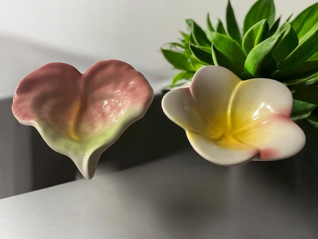 Vintage Set of 2 Hawaiian Flower Handmade Trinket Bowls, Hawaiian Clay ...