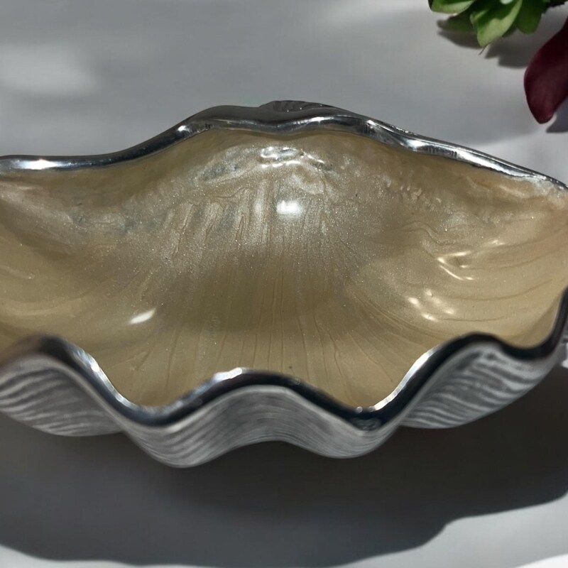 Clam Shell Bowl - Etsy