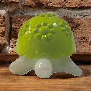 Vintage Avon Lime Green Glass Shell White Turtle Trinket Box - Etsy