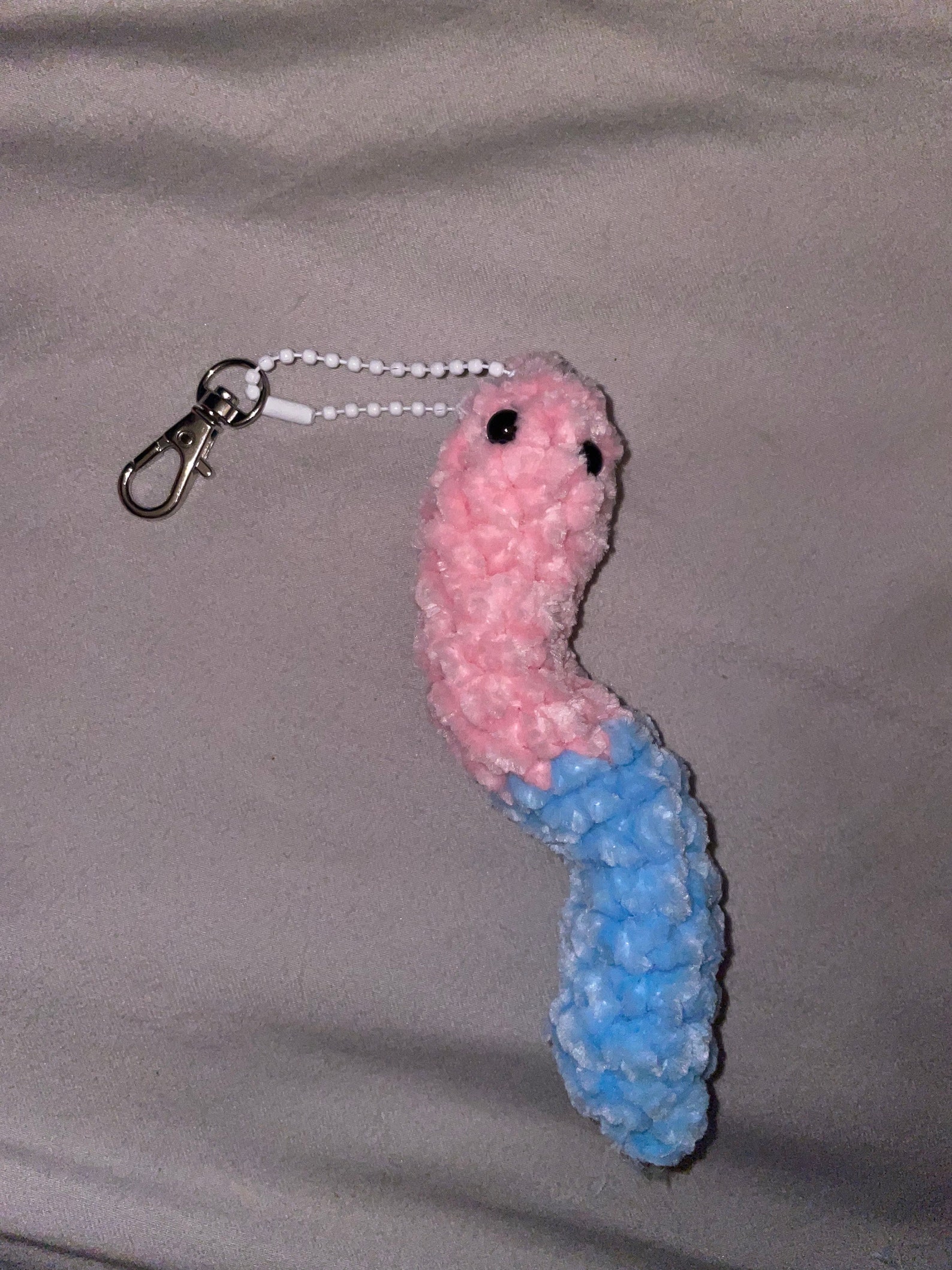 No-sew Beginner Friendly Crochet Gummy Worm Key Chain Pattern EASY ...