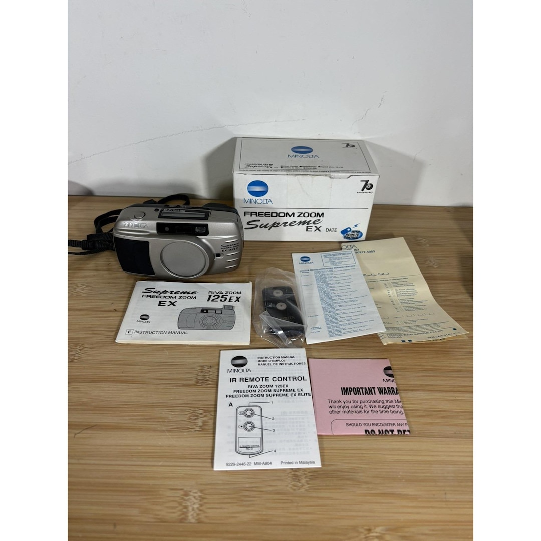MINOLTA Freedom Zoom Compact Camera Riva 125 EX Zoom Lens With Remote ...