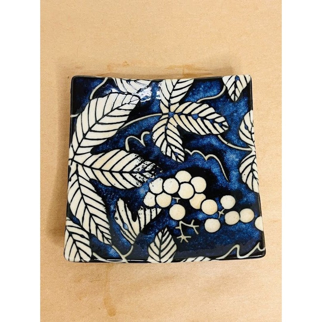 Blue Square Fluted Ceramic 5 Plates W/ Berry Design - Etsy
