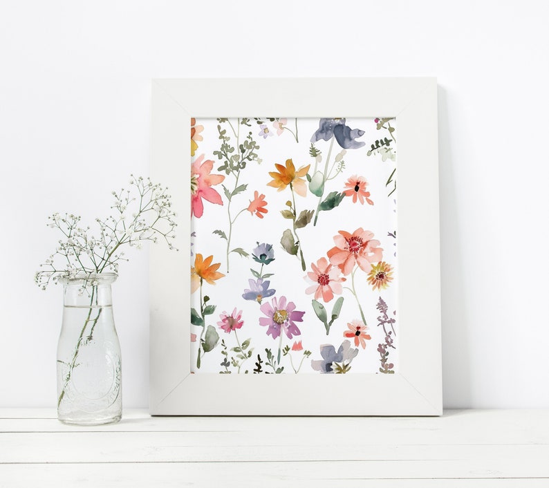Dainty Watercolor Flowers Pattern, Delicate Floral Background Design ...