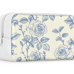 Vintage Romantic Rose Pattern Seamless Light Blue Rose Line Art Modern ...