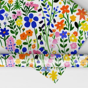 Watercolor Flower Field Seamless Pattern, Colorful Floral Field Folk ...