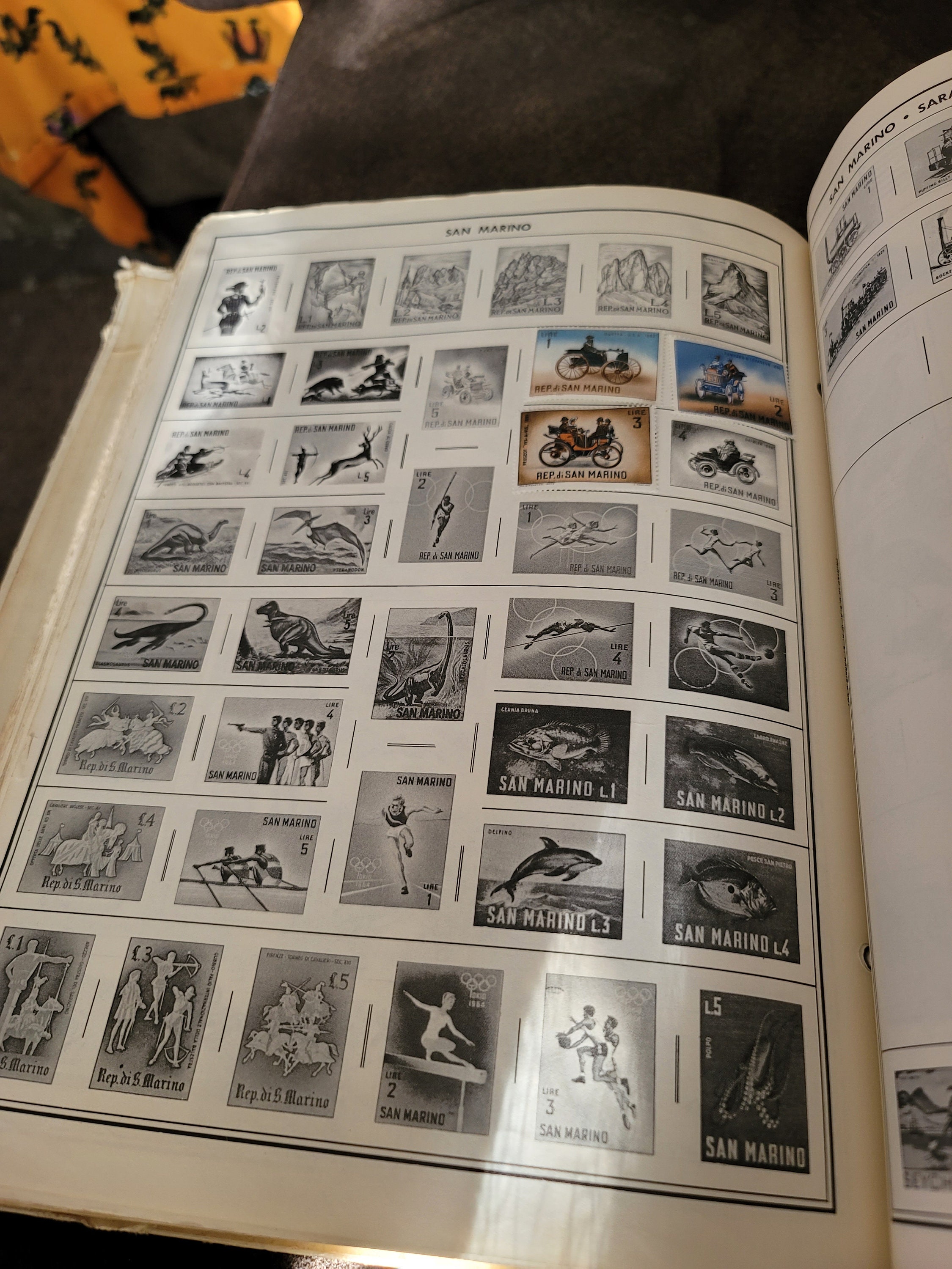 1968 Traveler Stamp Album/book Fantastic Shape Over 100 Stamps - Etsy
