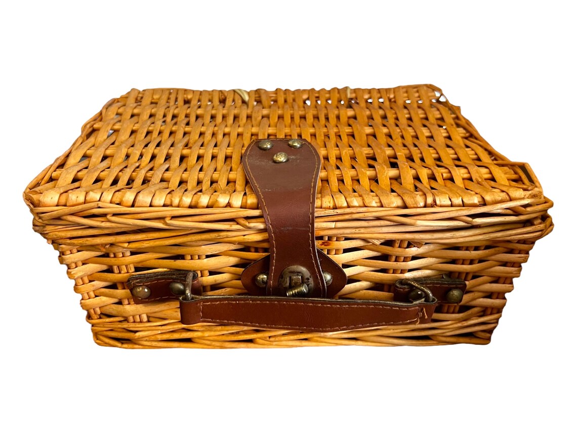 Wicker Basket Multipurpose With Leather Strap, Latch, & Hinge 11x8 - Etsy