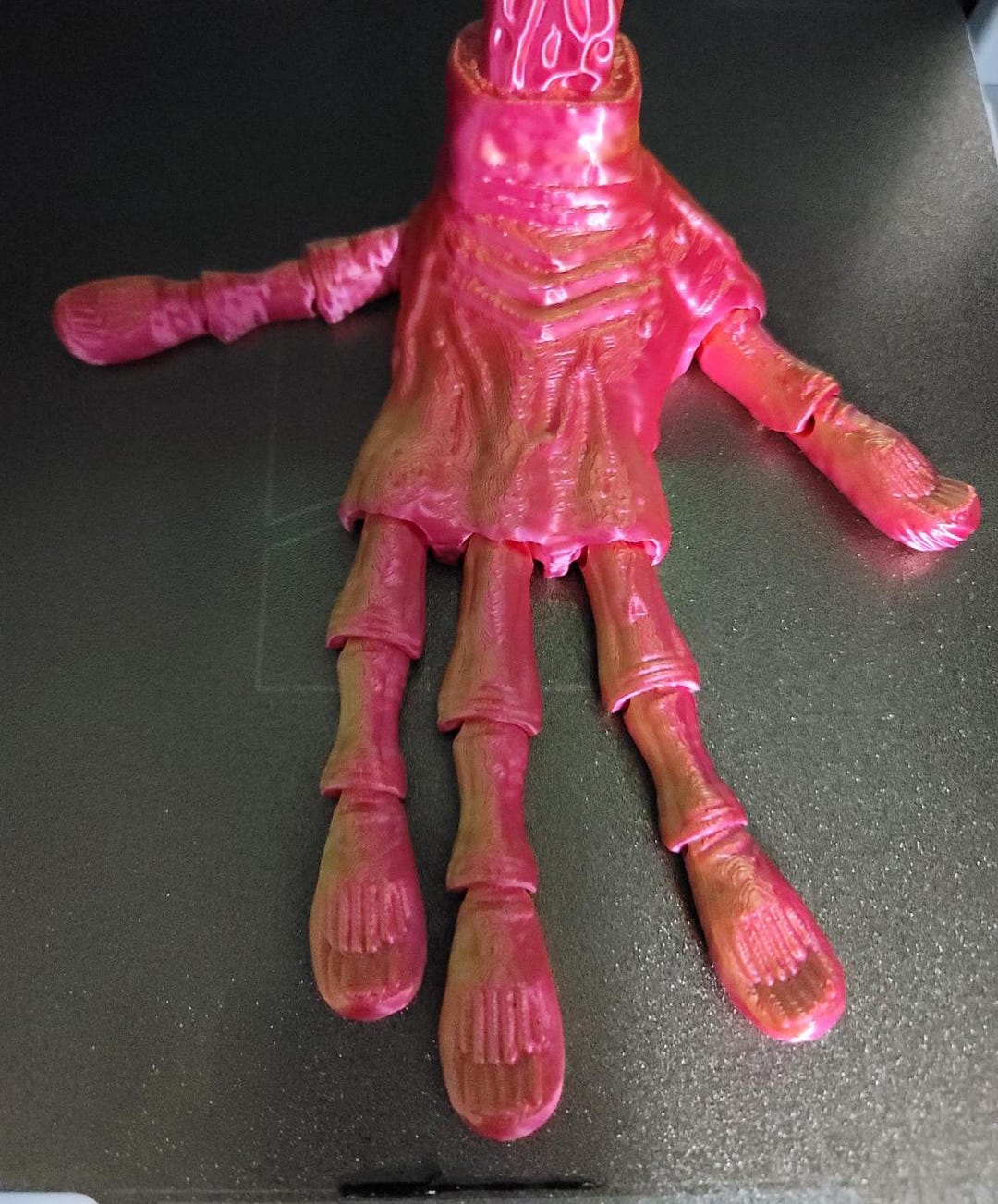 3D Printed Articulated Alien Hand - Poseable Sci-fi Prop - Etsy