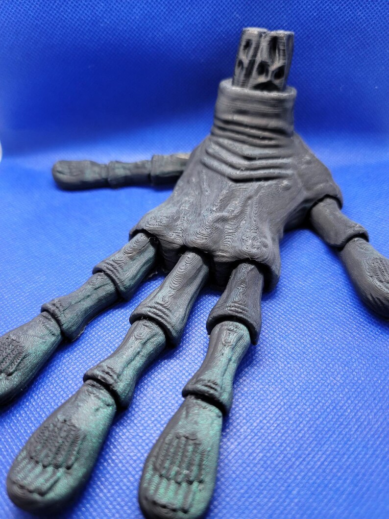 3D Printed Articulated Alien Hand Poseable Sci-fi Prop - Etsy