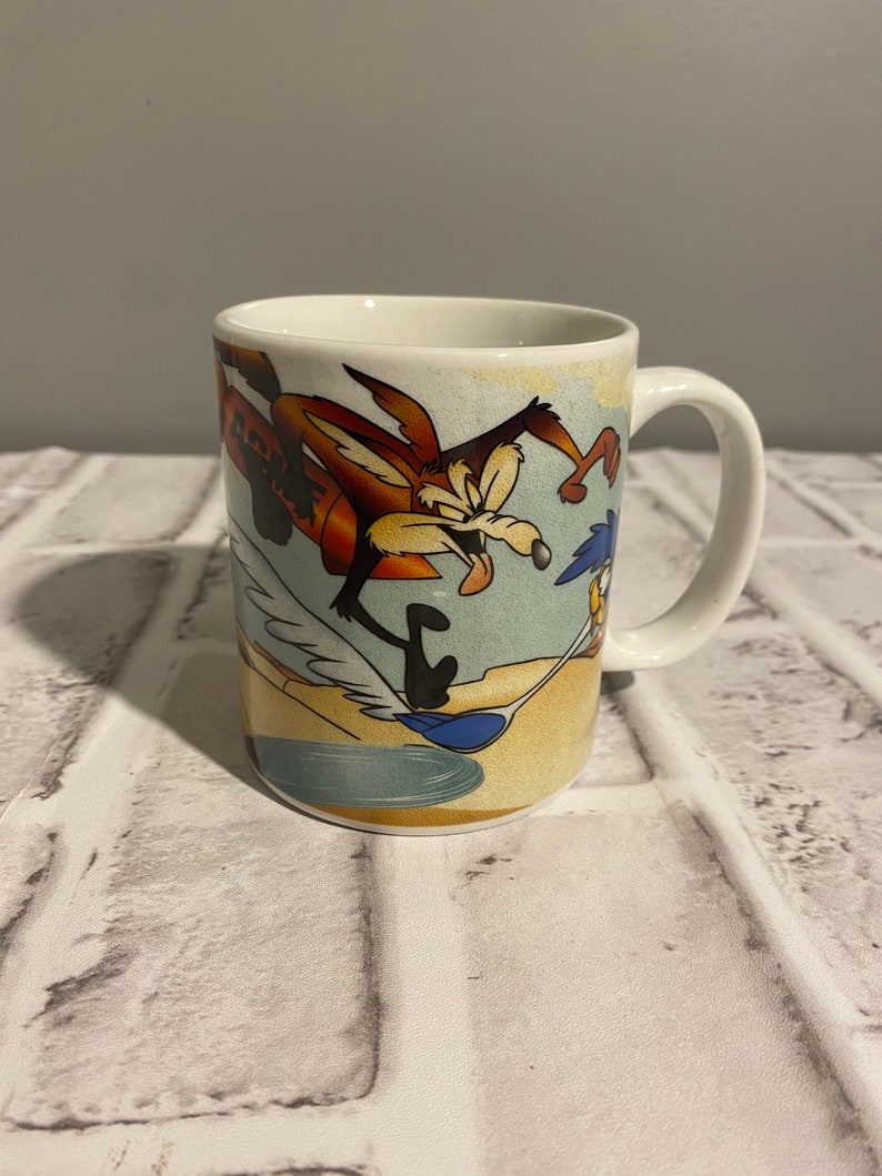 Looney Tunes Capricorn Roadrunner Coyote Mug Sun Signs 1994 Warner Bros ...