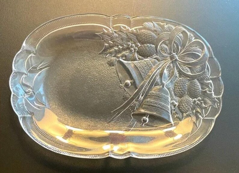 10" Oval Platter Holiday Bells by Mikasa Christmas Holiday Party ...