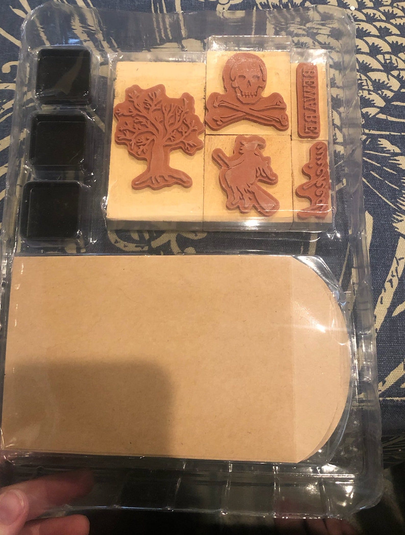 NWT Halloween Stamp Set With Labels and Treat Bags DIY Spooky Trick or ...