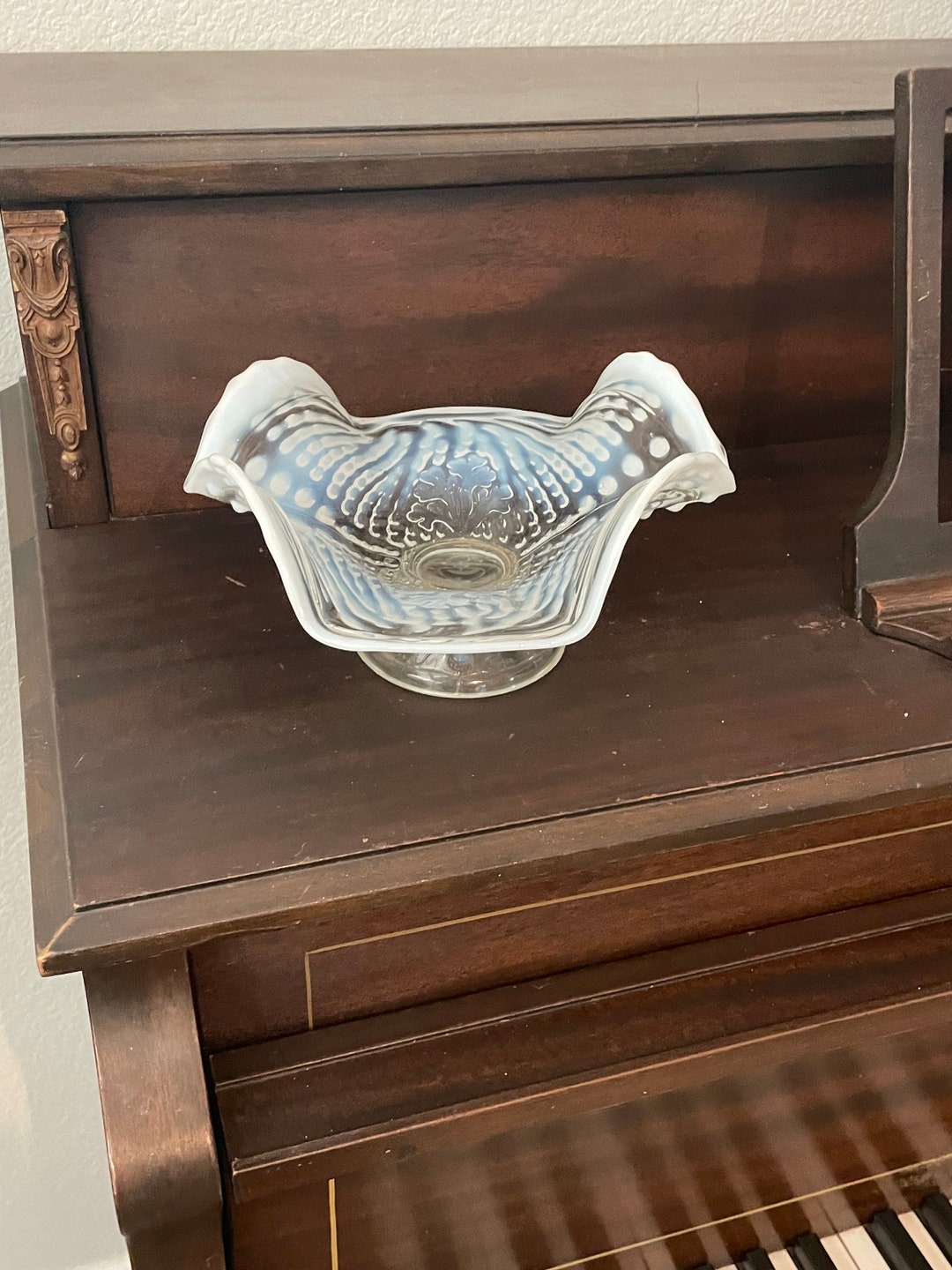 Northwood Nautilus Argonaut Shell Style White Opalescent Glass Receiver ...