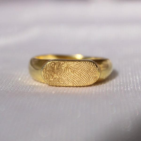 Custom Signet Ring Finger Print - Etsy