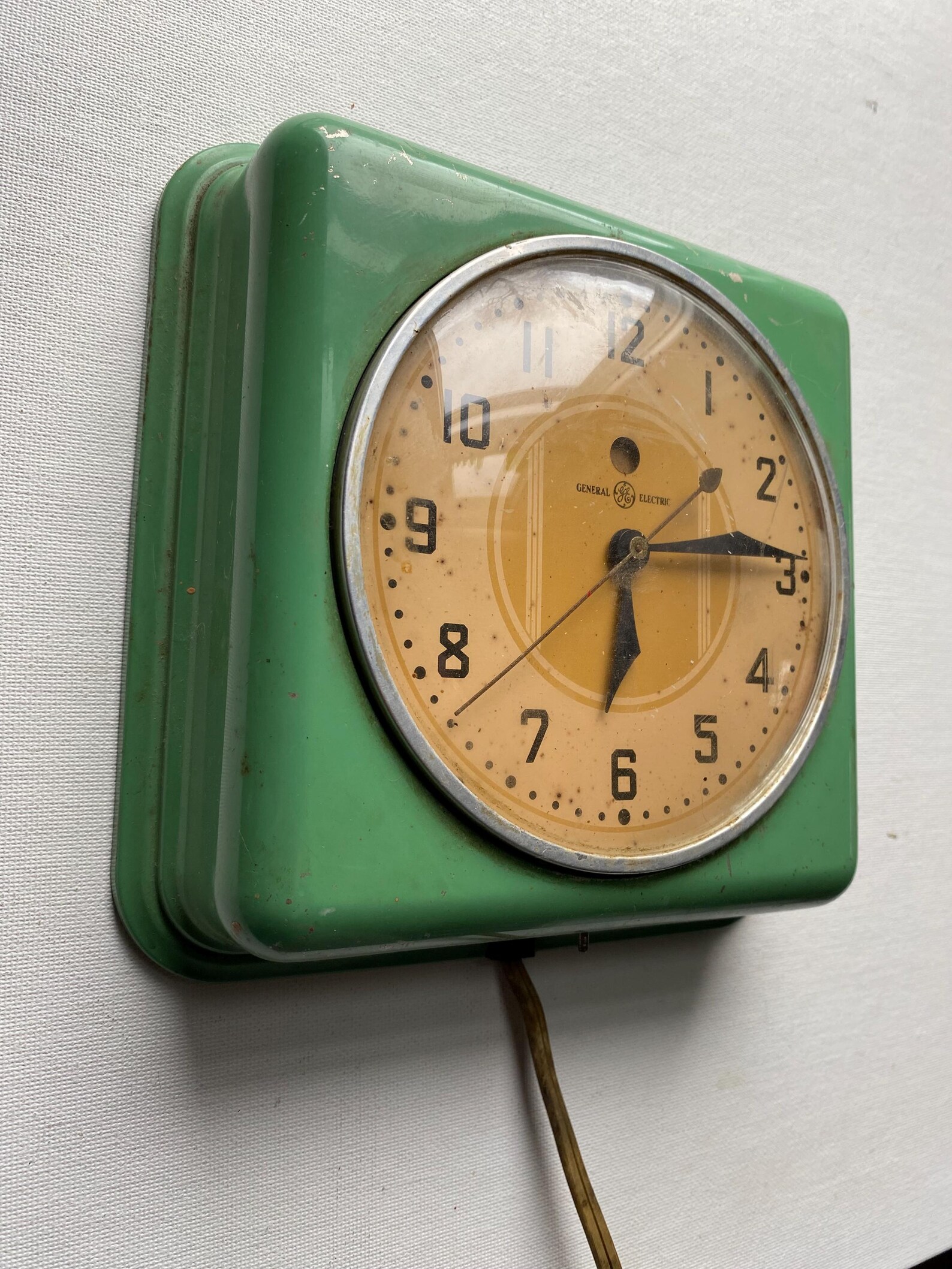 Working Vintage GE Telechron Kitchen Wall Clock Model No. 2H08 General ...