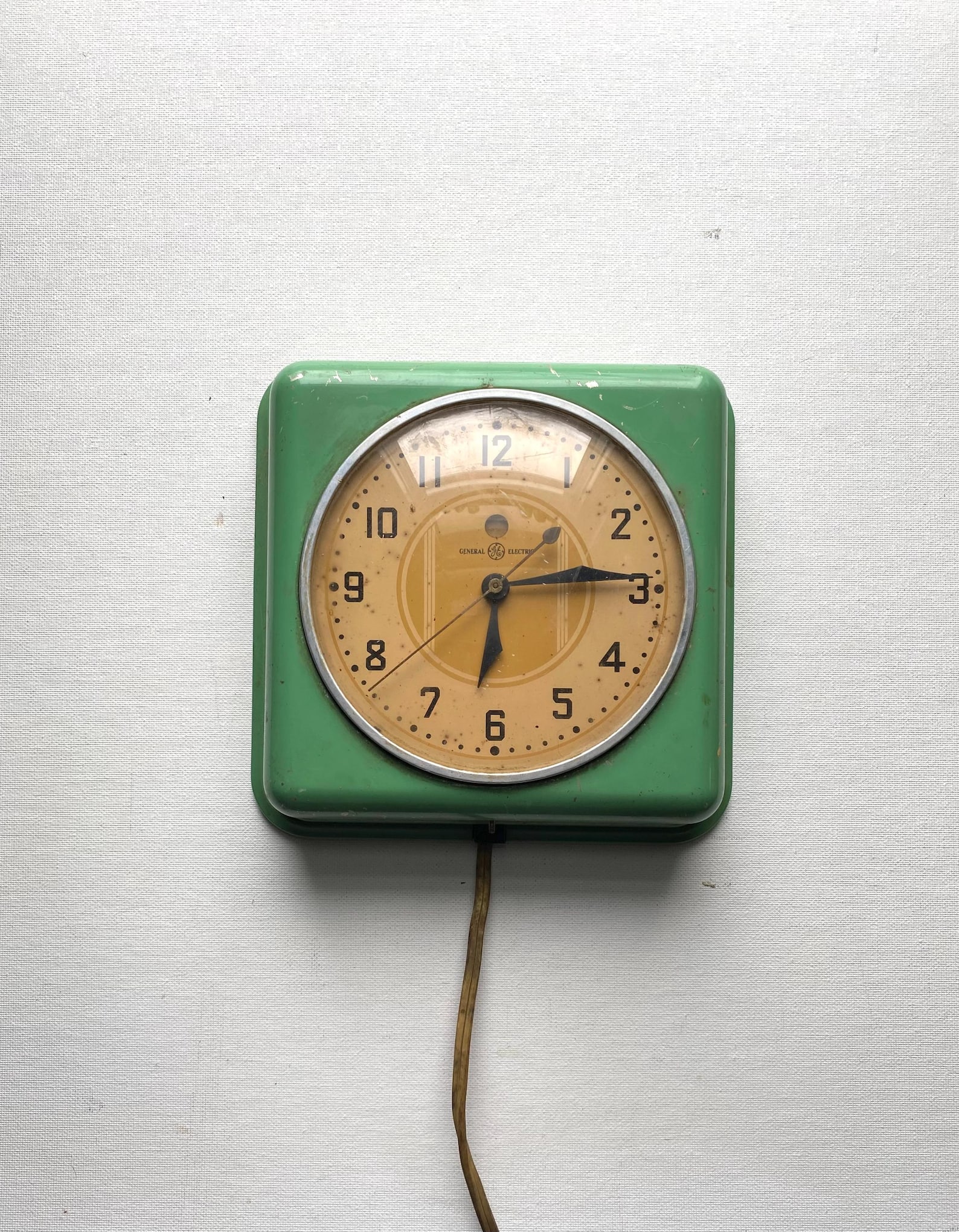 Working Vintage GE Telechron Kitchen Wall Clock Model No. 2H08 General ...