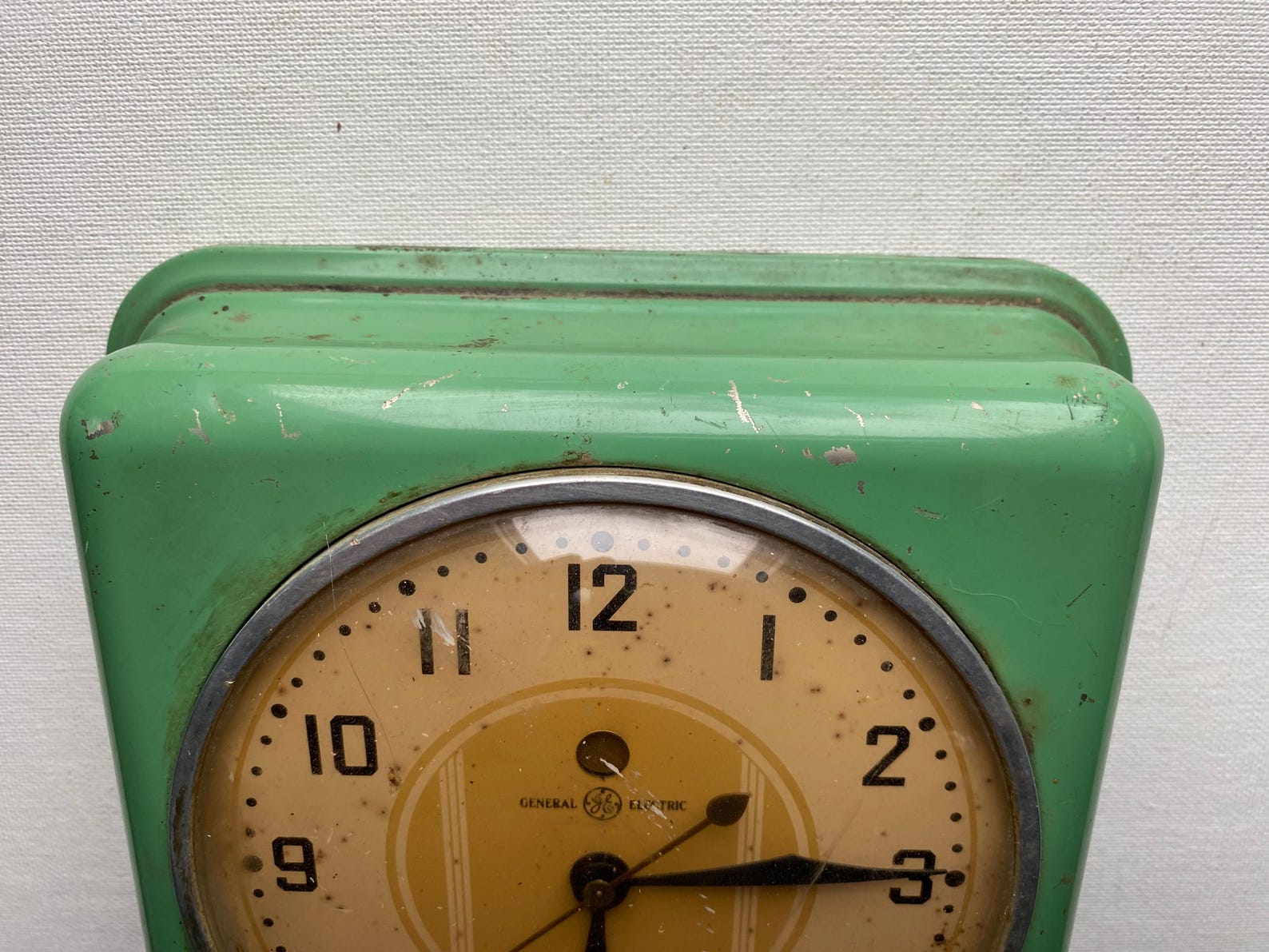 Working Vintage GE Telechron Kitchen Wall Clock Model No. 2H08 General ...