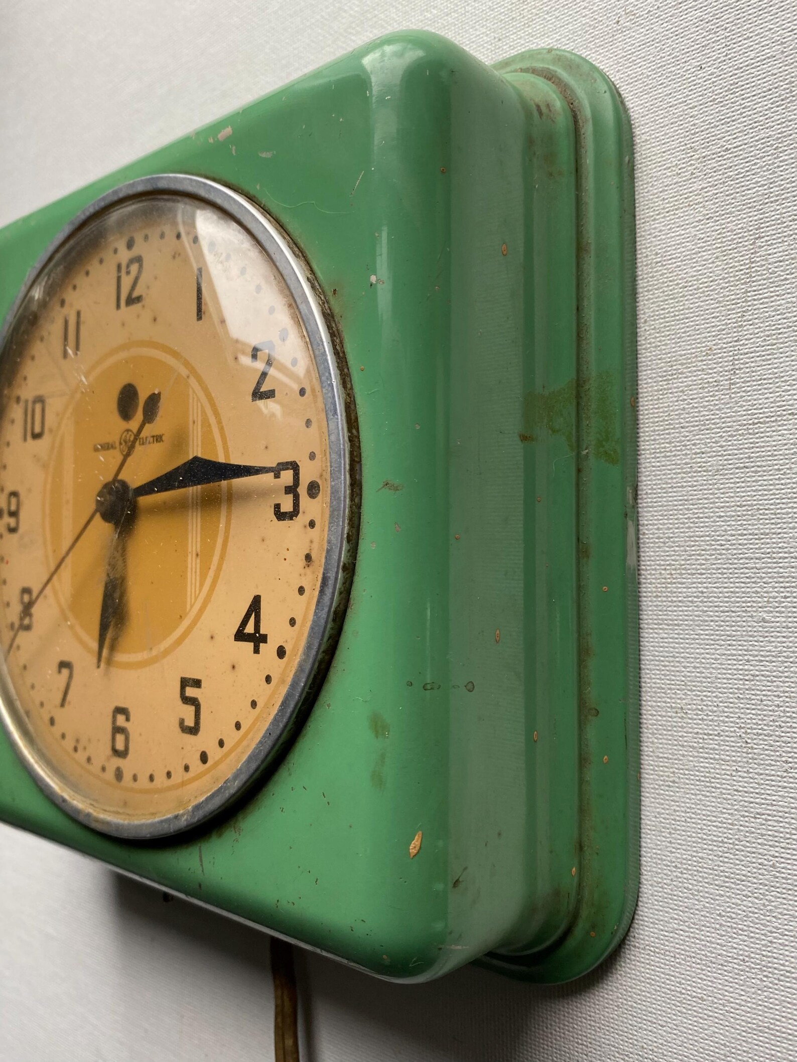 Working Vintage GE Telechron Kitchen Wall Clock Model No. 2H08 General ...