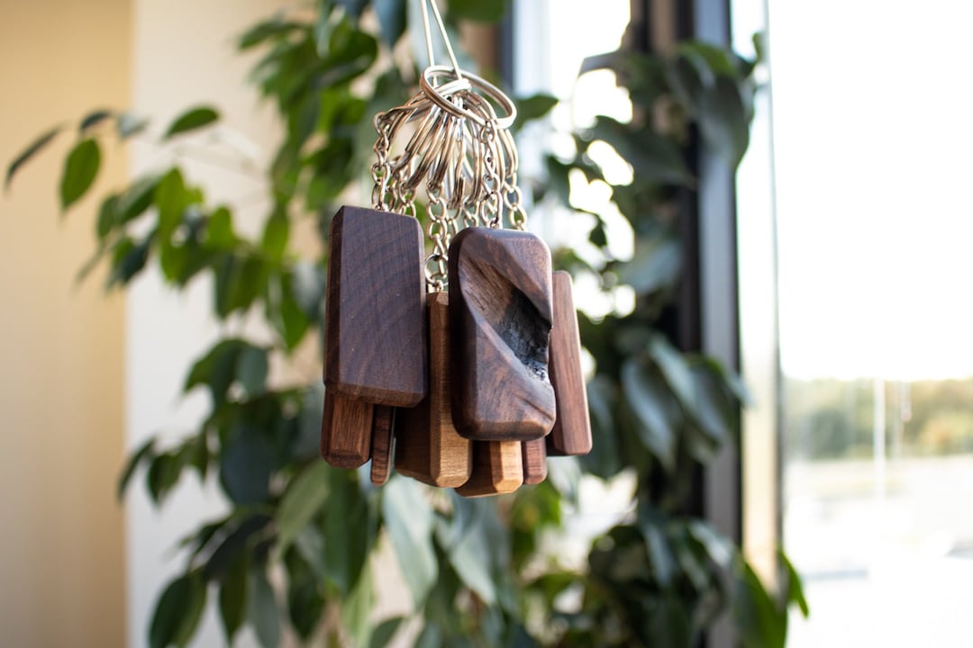 Unique Keychain | Walnut Wood Keychain | Keyring Gift - Etsy