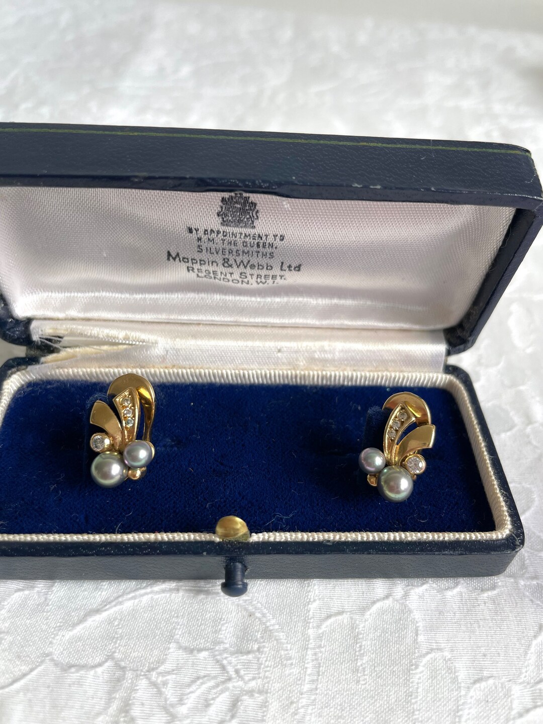 Classic 1990s PM Clip on Pearl Earrings - Etsy