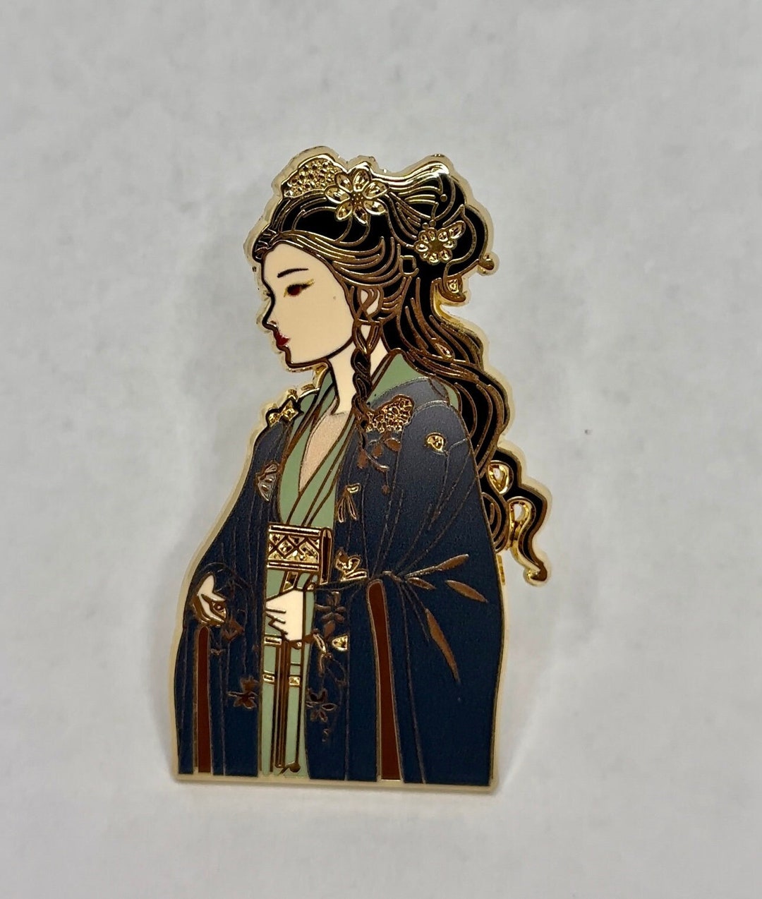 Elegant Lady - Wuxia Enamel Pin 2-inch - Etsy