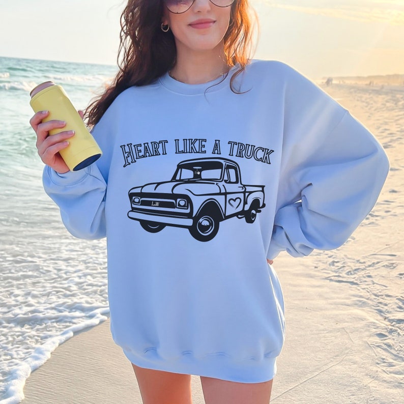 Lainey Wilson Crewneck Sweatshirt Heart Like A Truck Lyrics Countrys ...