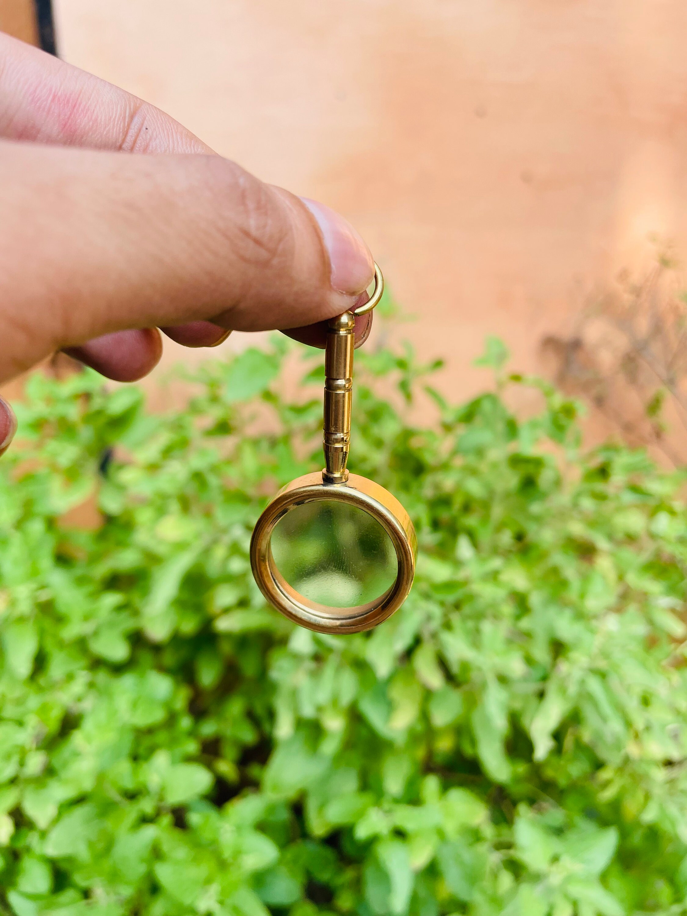 Magnifying Glass Key Chain - Round Magnifier Collectible Key Ring. - Etsy