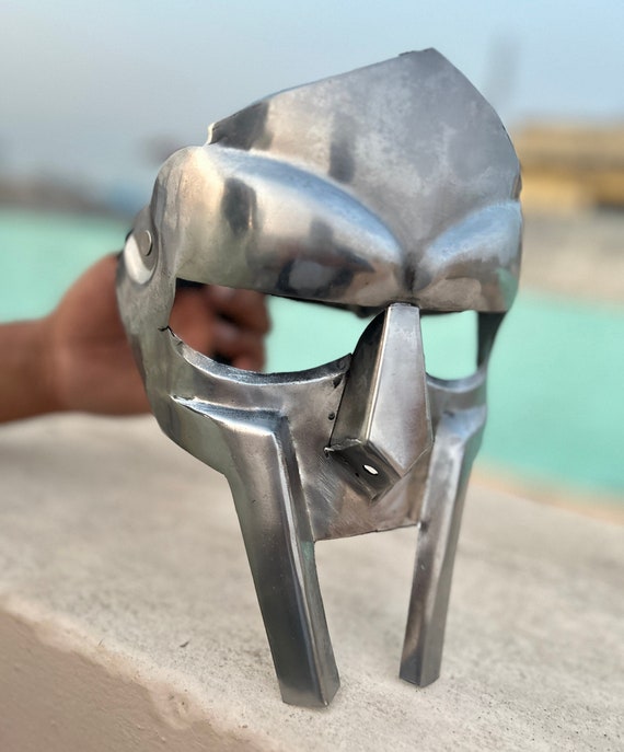 Roman Gladiator Style Face Armour in Mild Steel Silve… - Gem