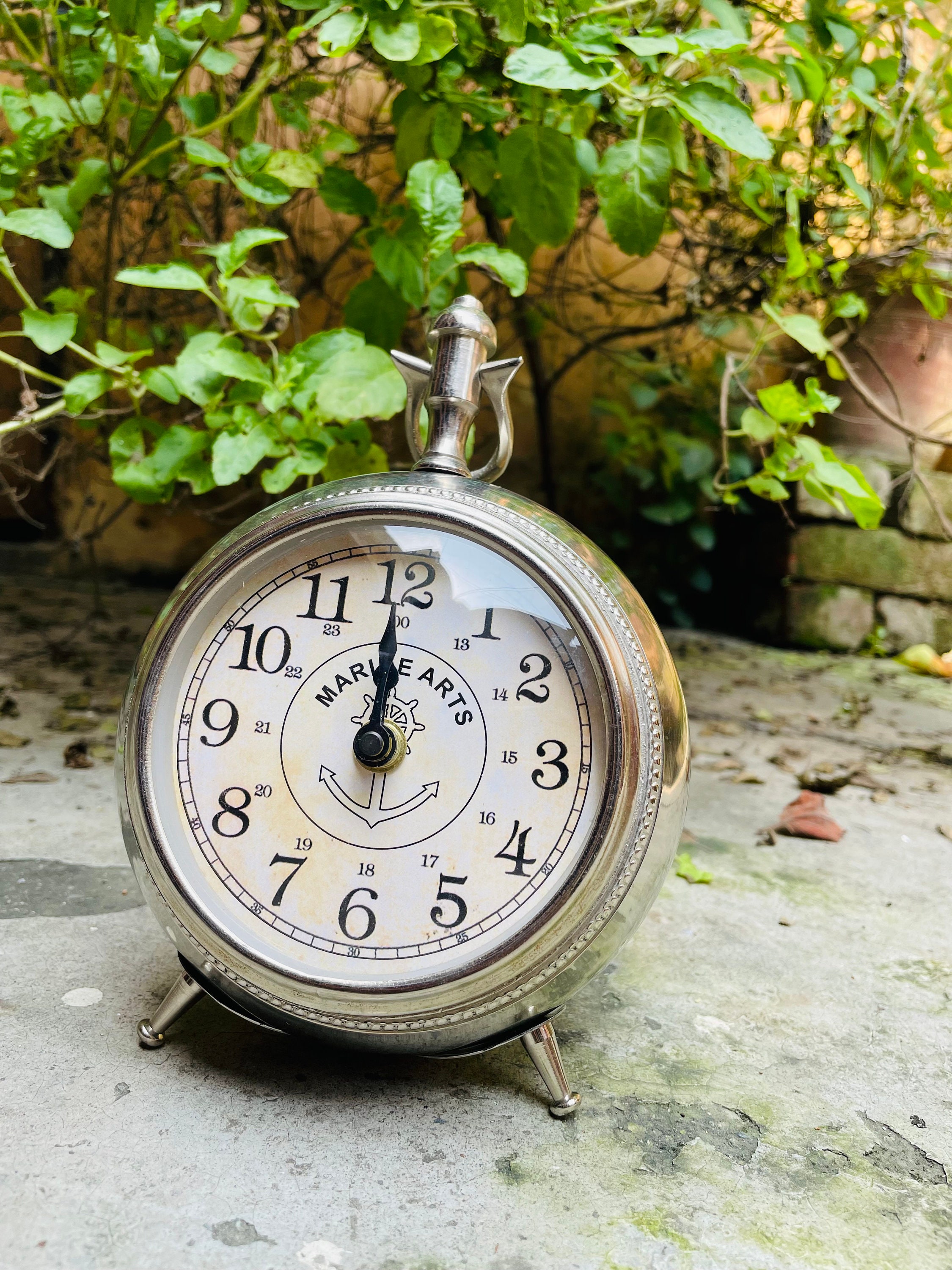 Antique Metal Table Clock: Victoria Vintage Design for Table Decor and ...
