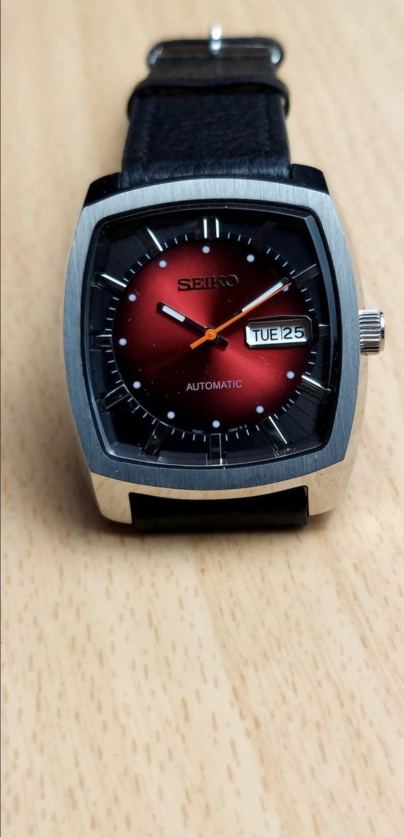 Seiko Blue Dial, Red Colour Dial, Japanese Watch,seiko 5 Automatic ...