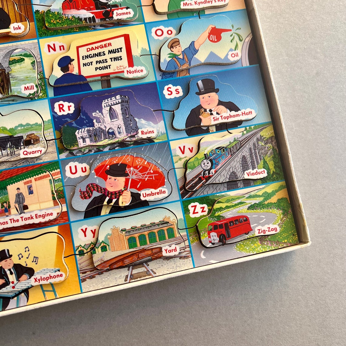 Thomas the Tank Engine Alphabet Playtray: Wooden Alphabet Puzzle ...