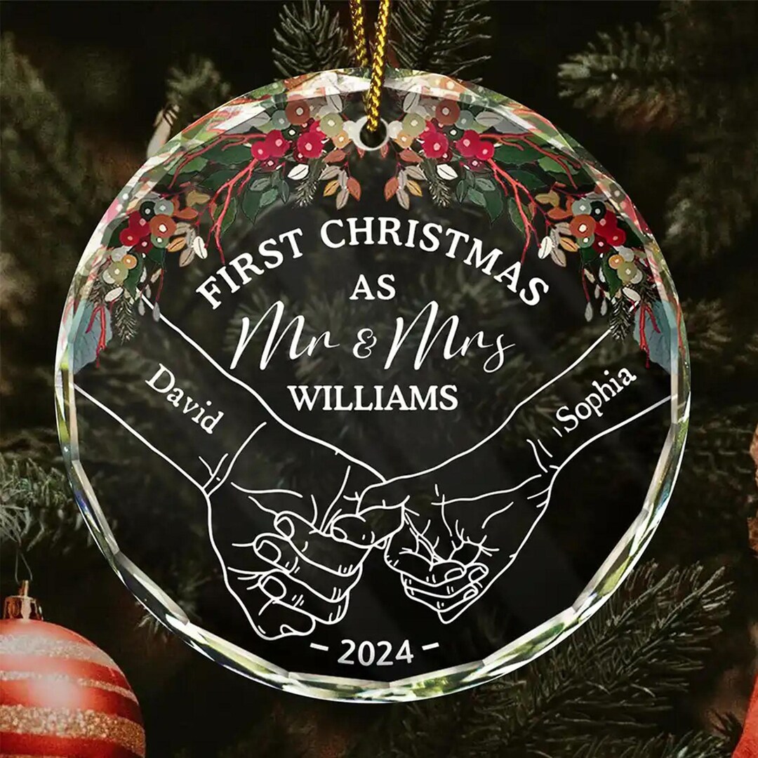 Custom Holding Hands First Christmas Couple, Personalized Mr Mrs Circle ...