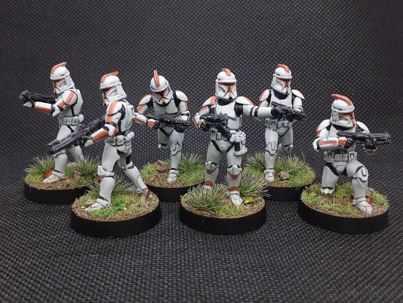 Phase I Clone Troopers 212th Attack Battalion DC-15 Heavy Star Wars ...