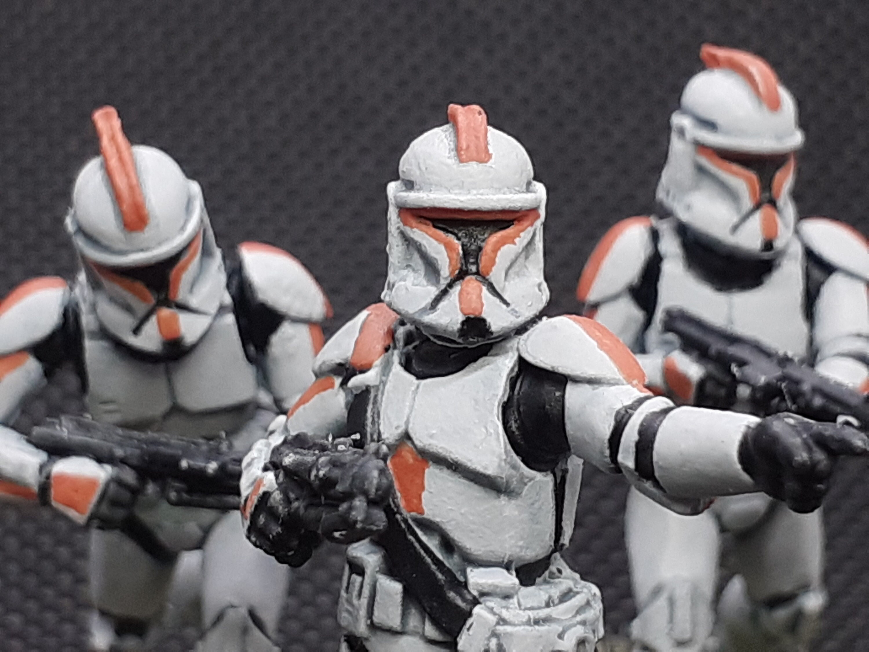 Phase I Clone Troopers 212th Attack Battalion DC-15 Heavy Star Wars ...