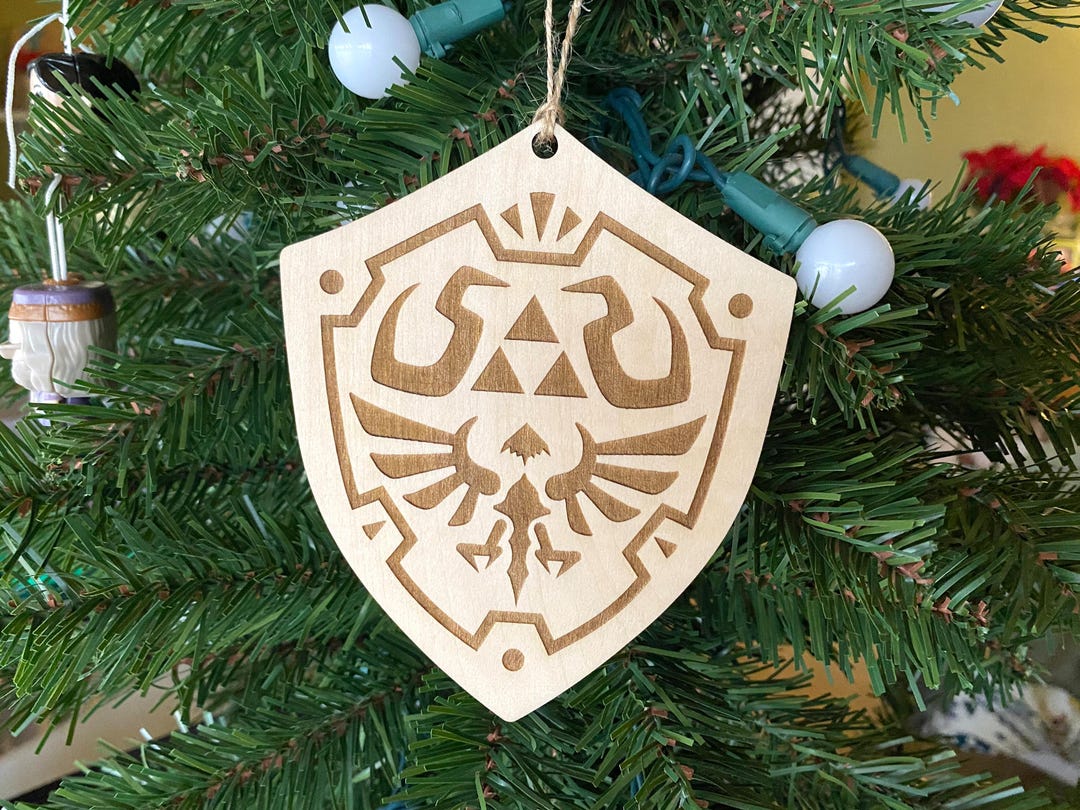 Legend of Zelda Hylian Shield Ornament - Laser-engraved Wood Hylian ...