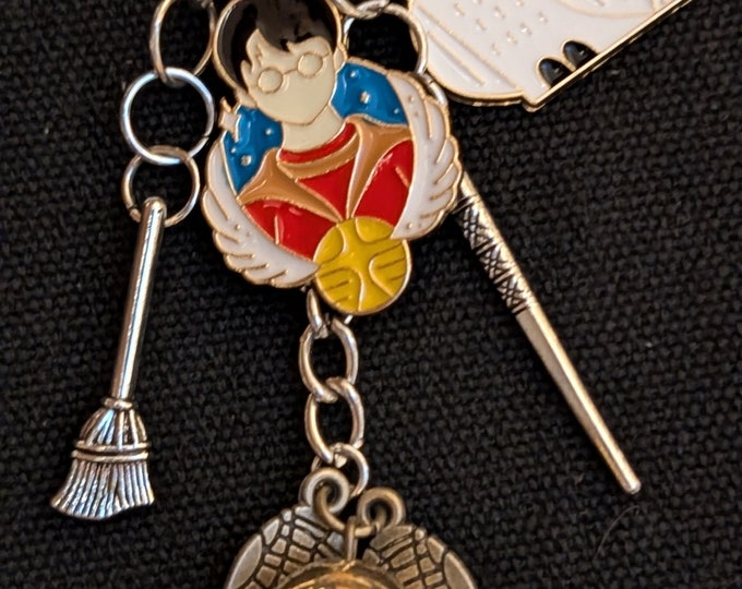 Harry Potter and the Golden Snitch Keychain - Etsy