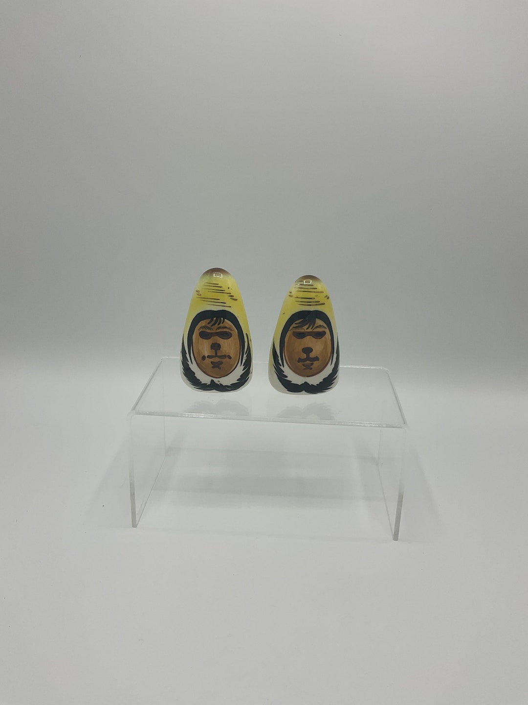Sascha Brastoff Alaska Series Eskimo Salt and Pepper Shakers - Etsy
