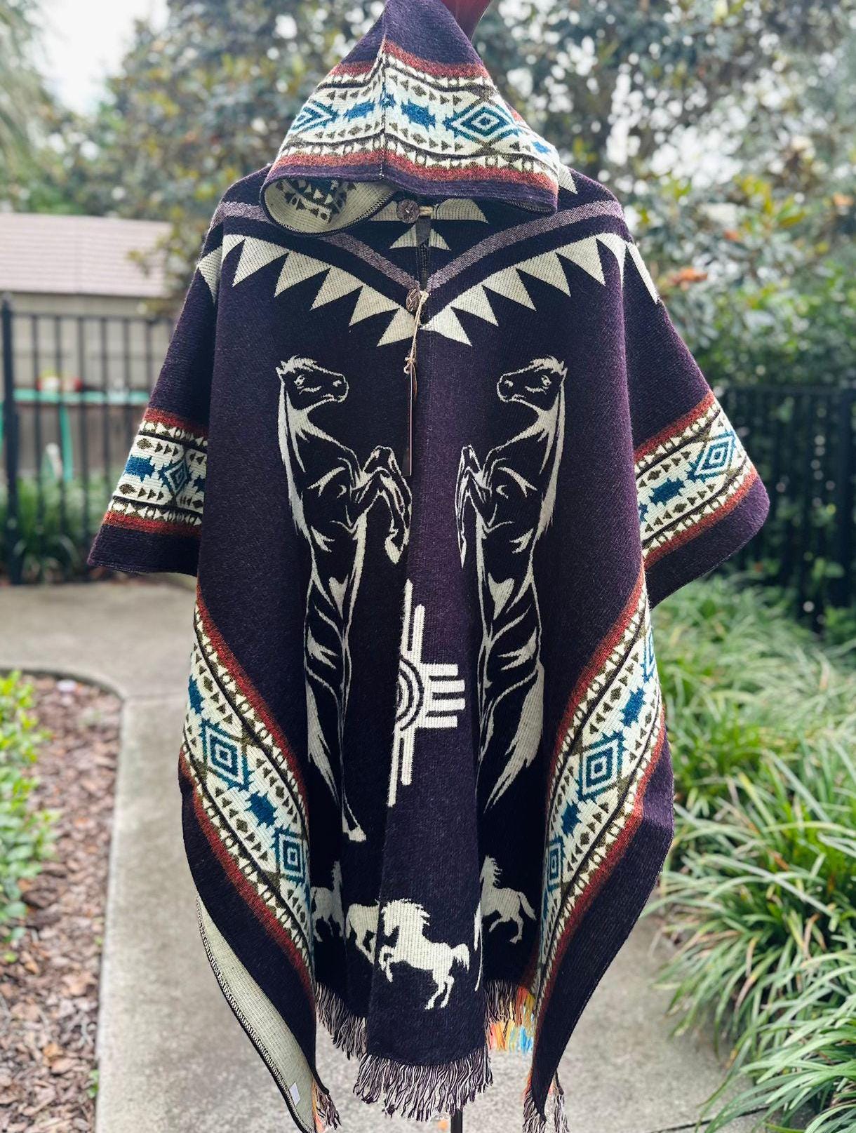 Traditional Alpaca Poncho, Handmade, Unisex Poncho With Hood, Horse ...