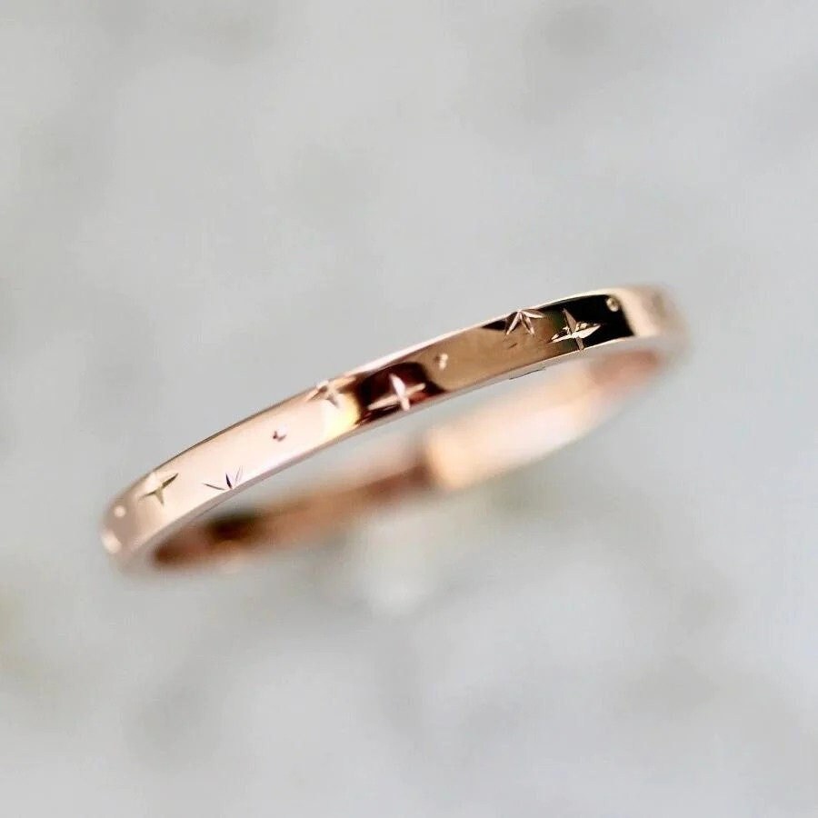 Star Engraved Gold Wedding Ring, Celestial Band - Etsy