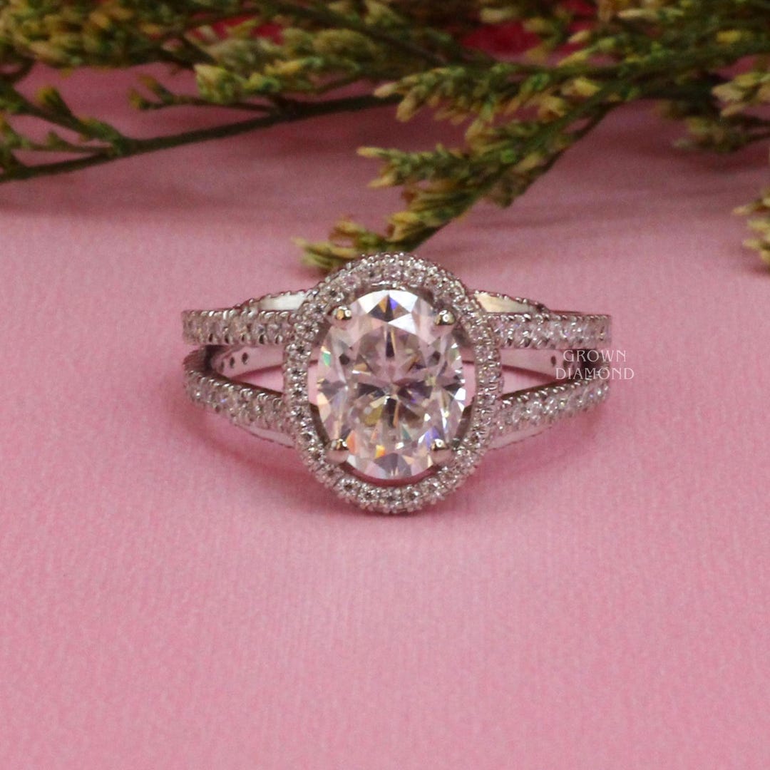 Split Shank Oval Moissanite Ring / Halo Engagement Ring / Unique Oval ...