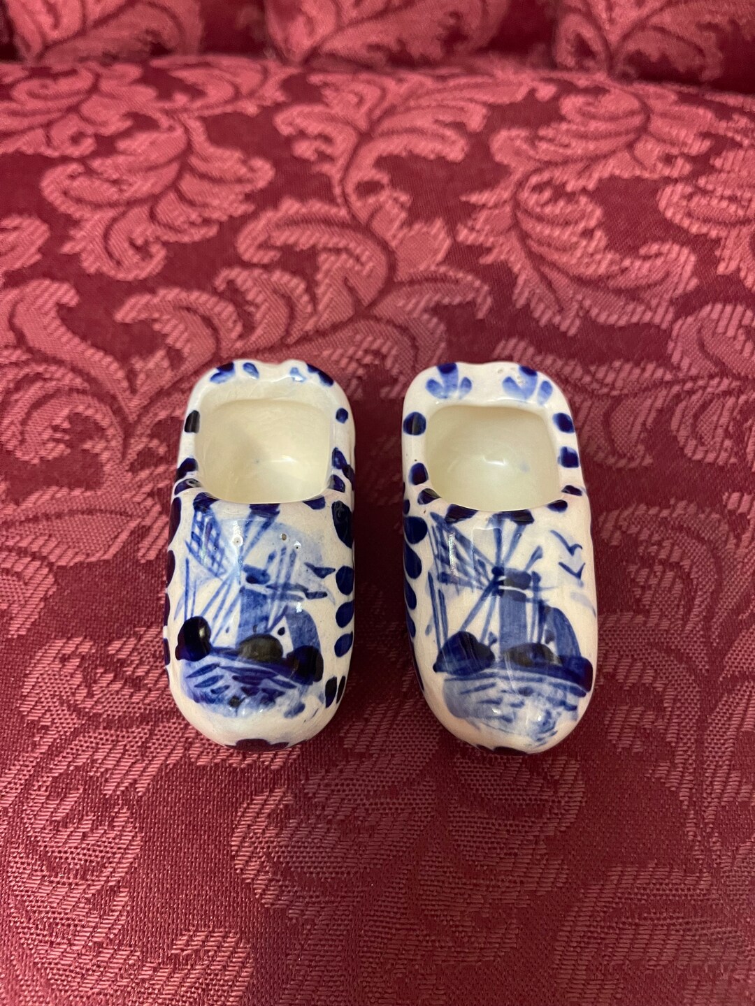 Deft Blue Dutch Porcelain Handmade and Handpainted Tiny Pair of Shoes ...