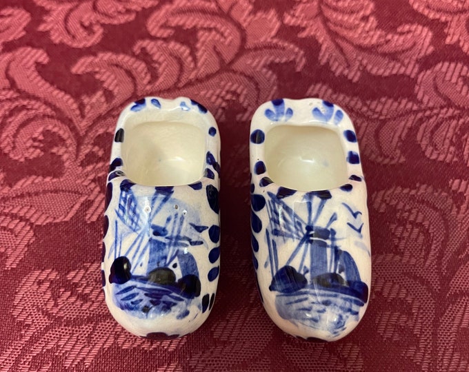 Vintage Porcelain China Delft Blue Holland Shoes Clogs Dutch Windmills ...