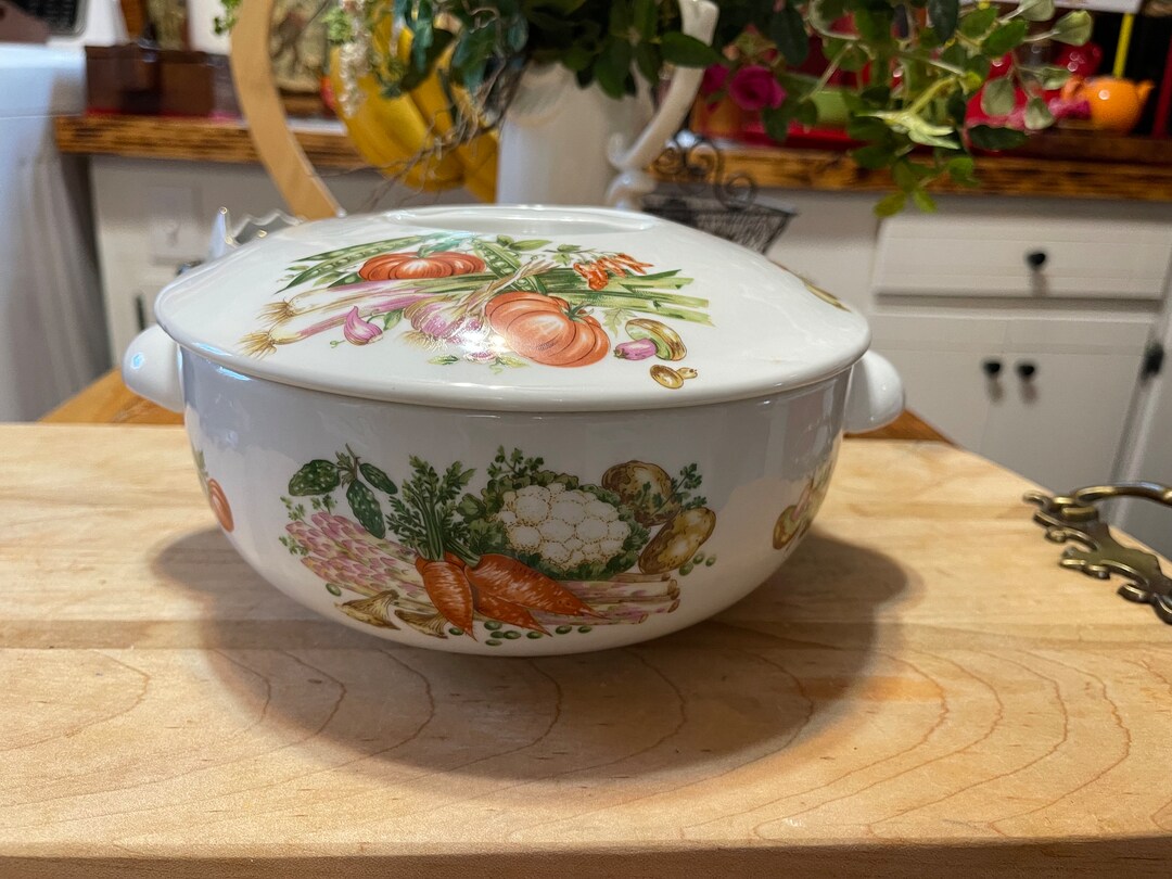Vintage 1980 APILCO Casserole Dish With the Lid.about 7,5” Diameter and ...