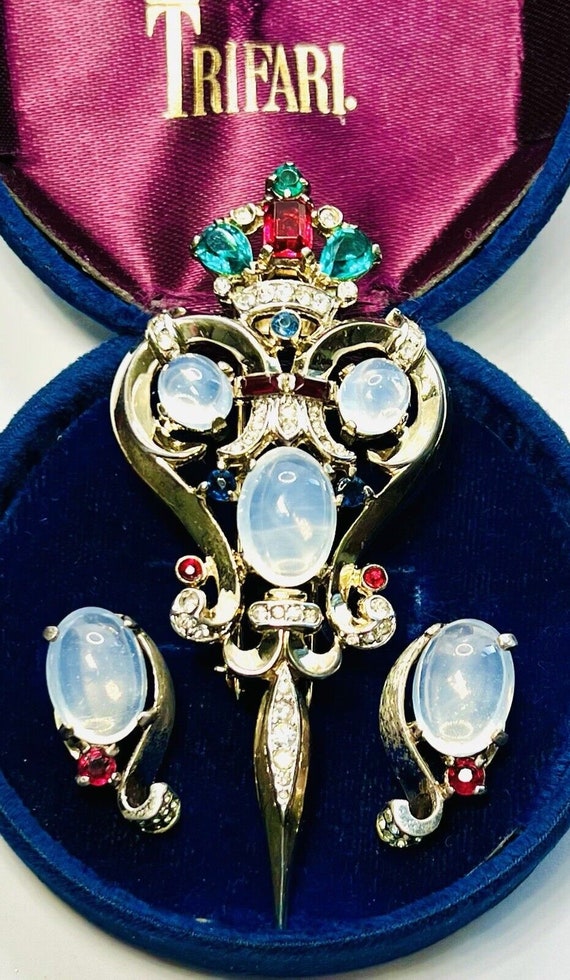 vintage sterling moonstone crown - Gem