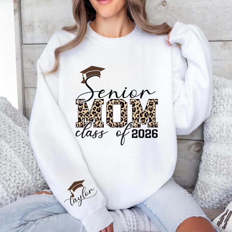 Senior Mom Leopard Graduation Shirt, Custom Name Class of 2026 Tee ...