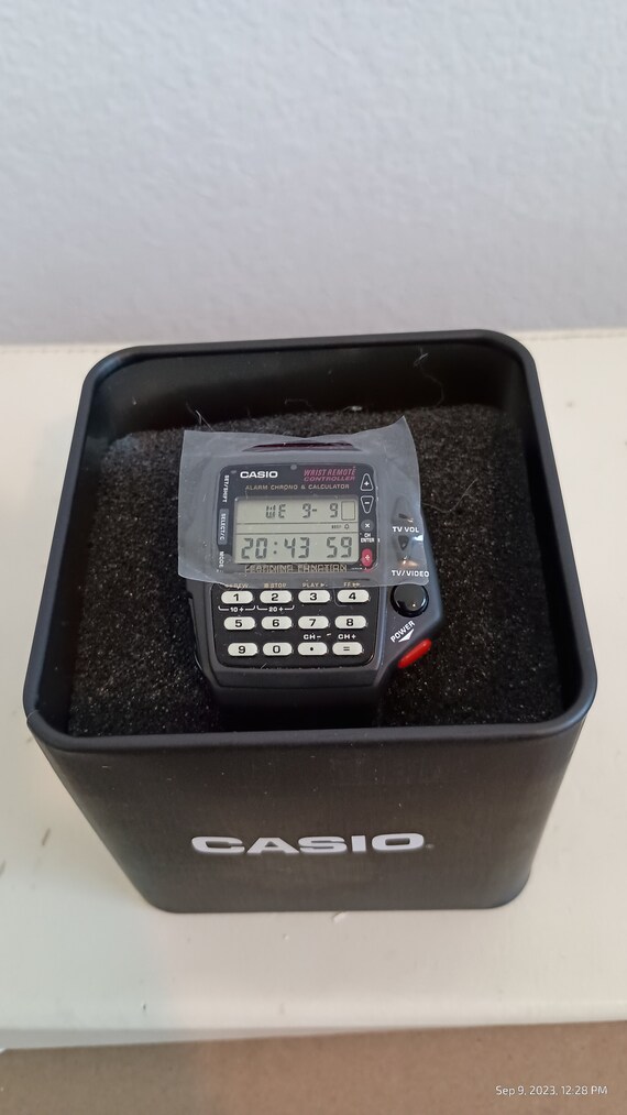 1997 Model Casio CMD 40 Vintage Watch - Gem