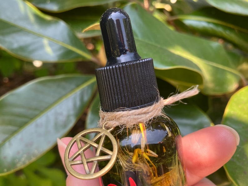 Hades Ritual Oil, Hades Offering Oil - Etsy