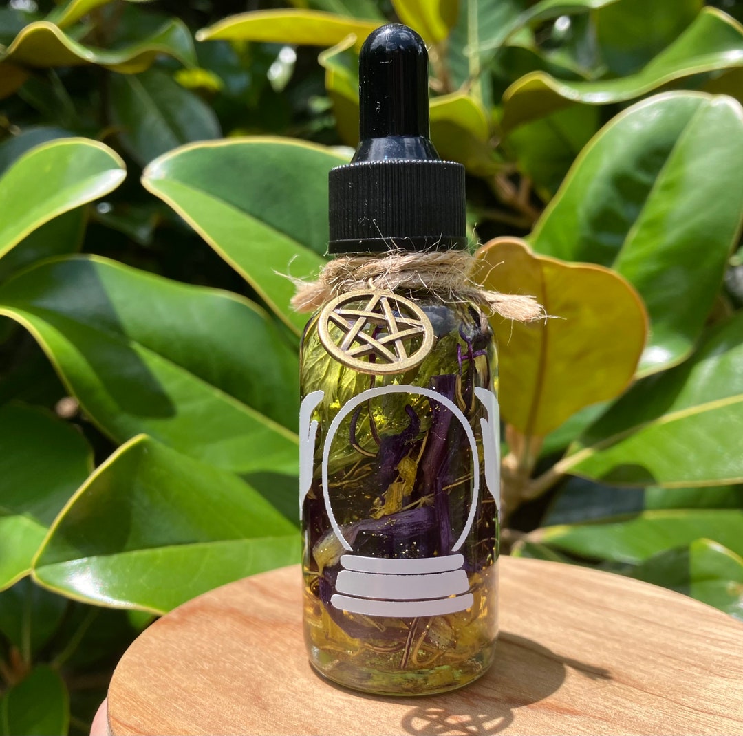 Divination Oil, Third Eye Oil, Tarot Oil, Rune Oil, Scrying Oil ...