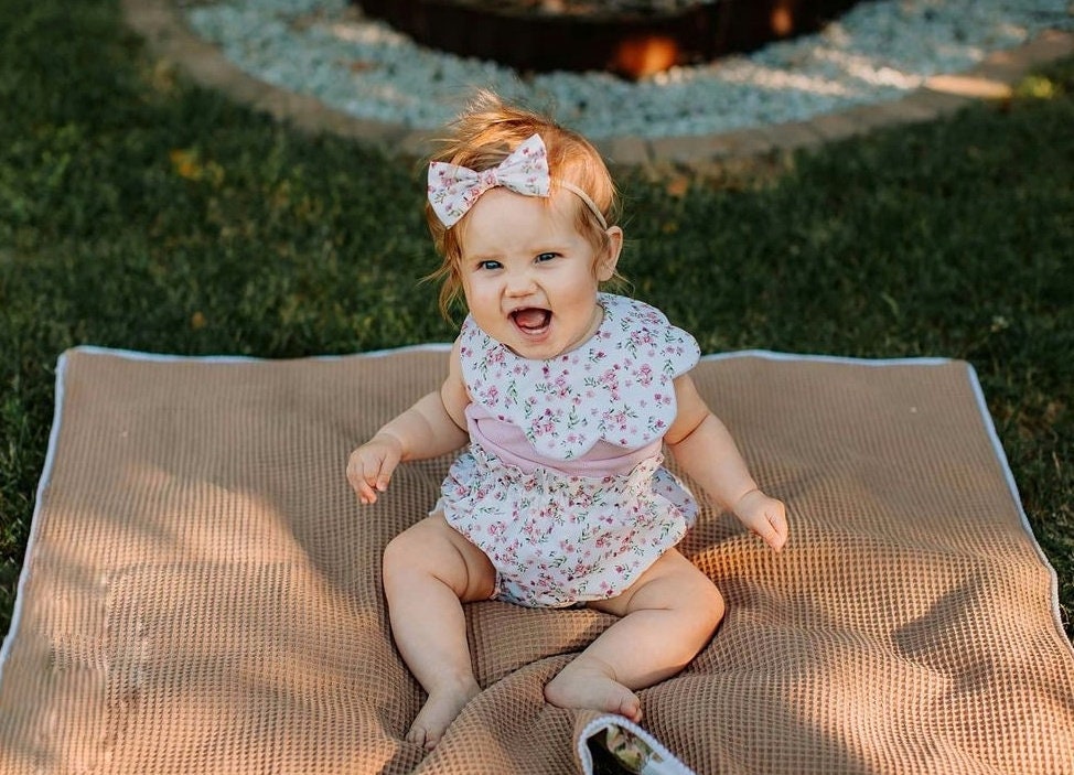 Flower Baby Bib and Bow Sewing Pattern (PDF) - Etsy